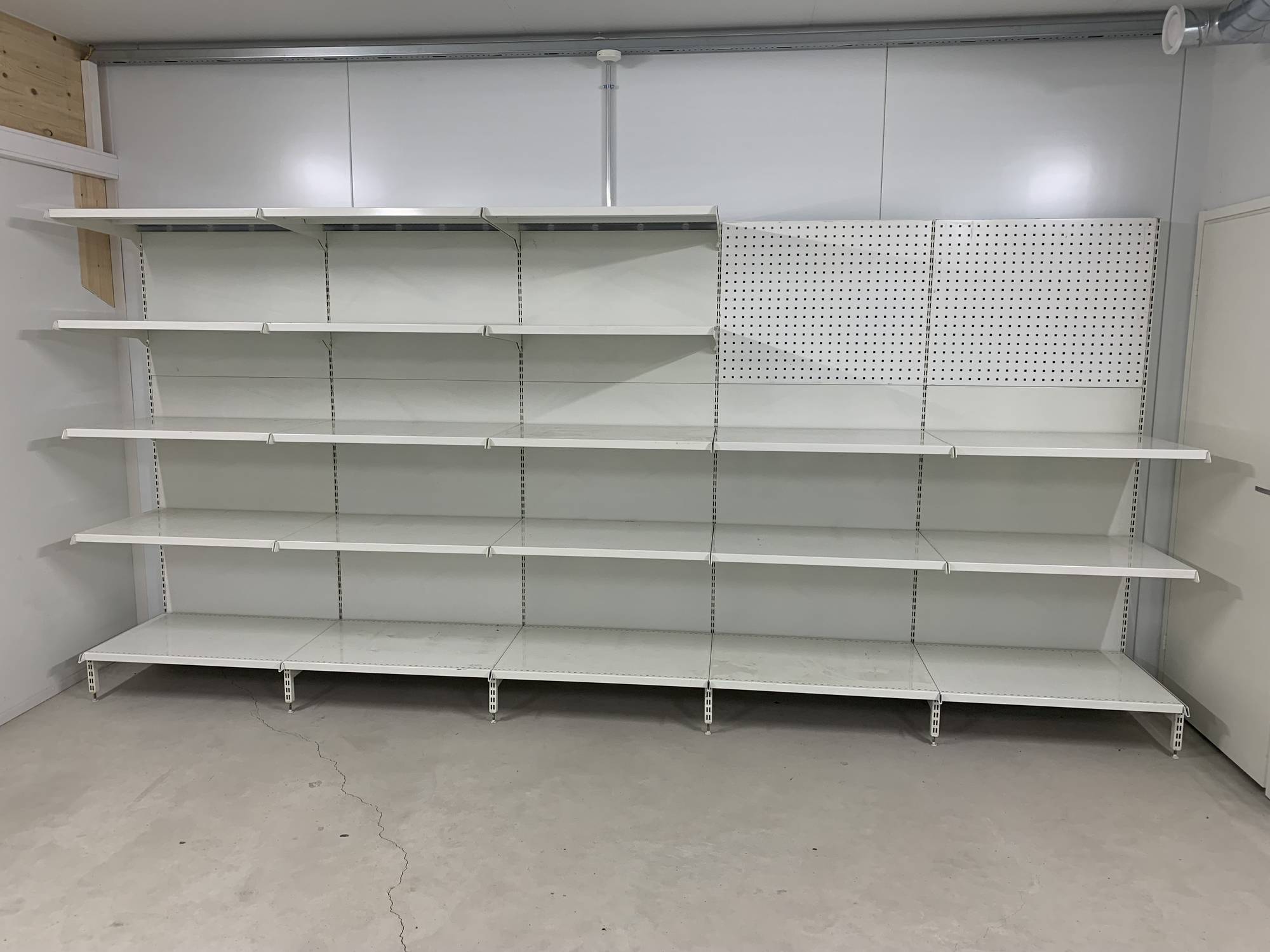 GWS Metallinen varastohylly 210x450cm 500mm tasoilla ja reikälevyllä ...