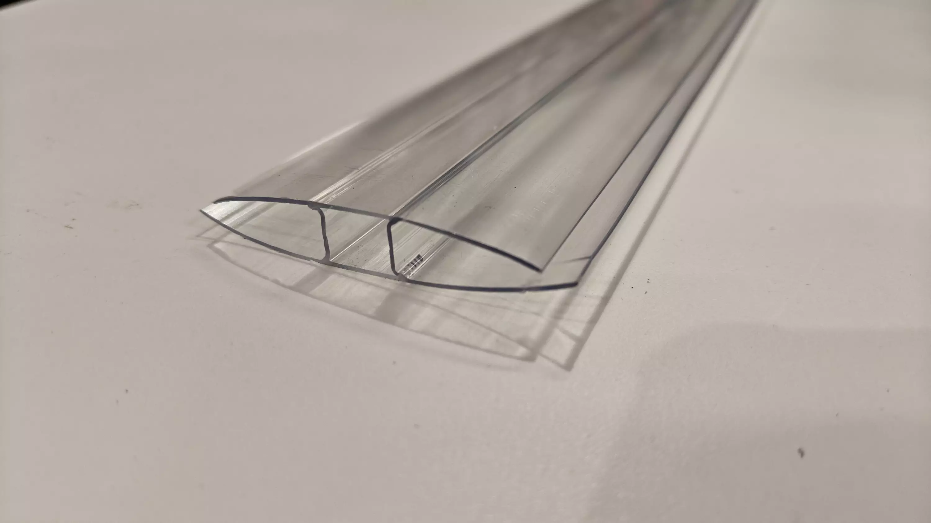 Muovilista H-profiili kirkas 6mm x 2000mm - Hammer verkkokauppa